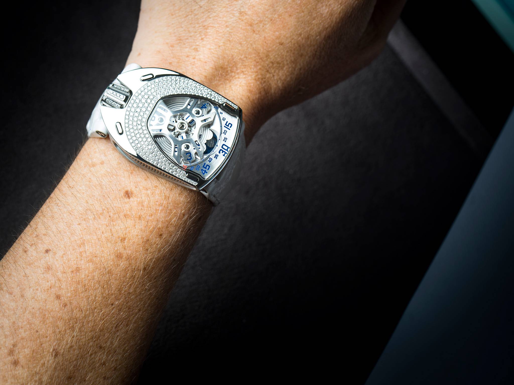 Hands On The Urwerk UR-106 Lotus