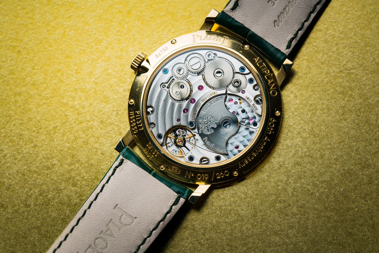 Top 4 Favorite Case Backs - Haute Time