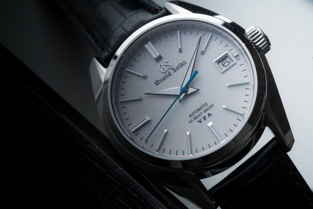 The Power Of Platinum - Haute Time