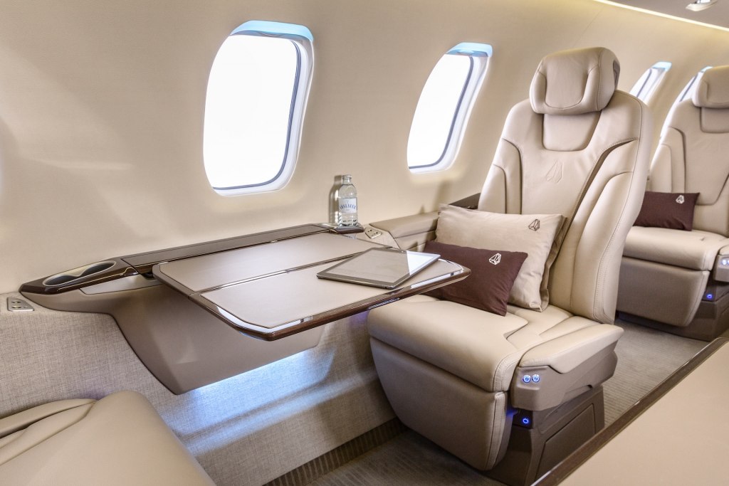 This Is The Worlds First And Only Super Versatile Jet