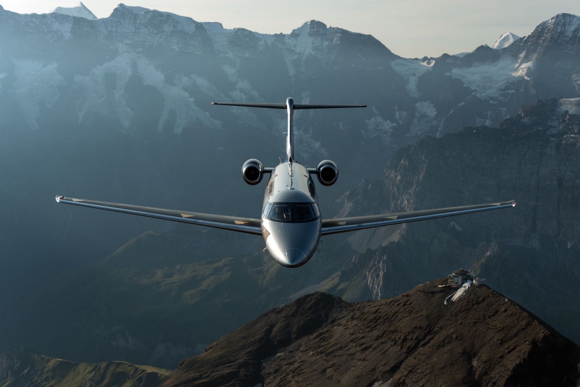 This Is The Worlds First And Only Super Versatile Jet